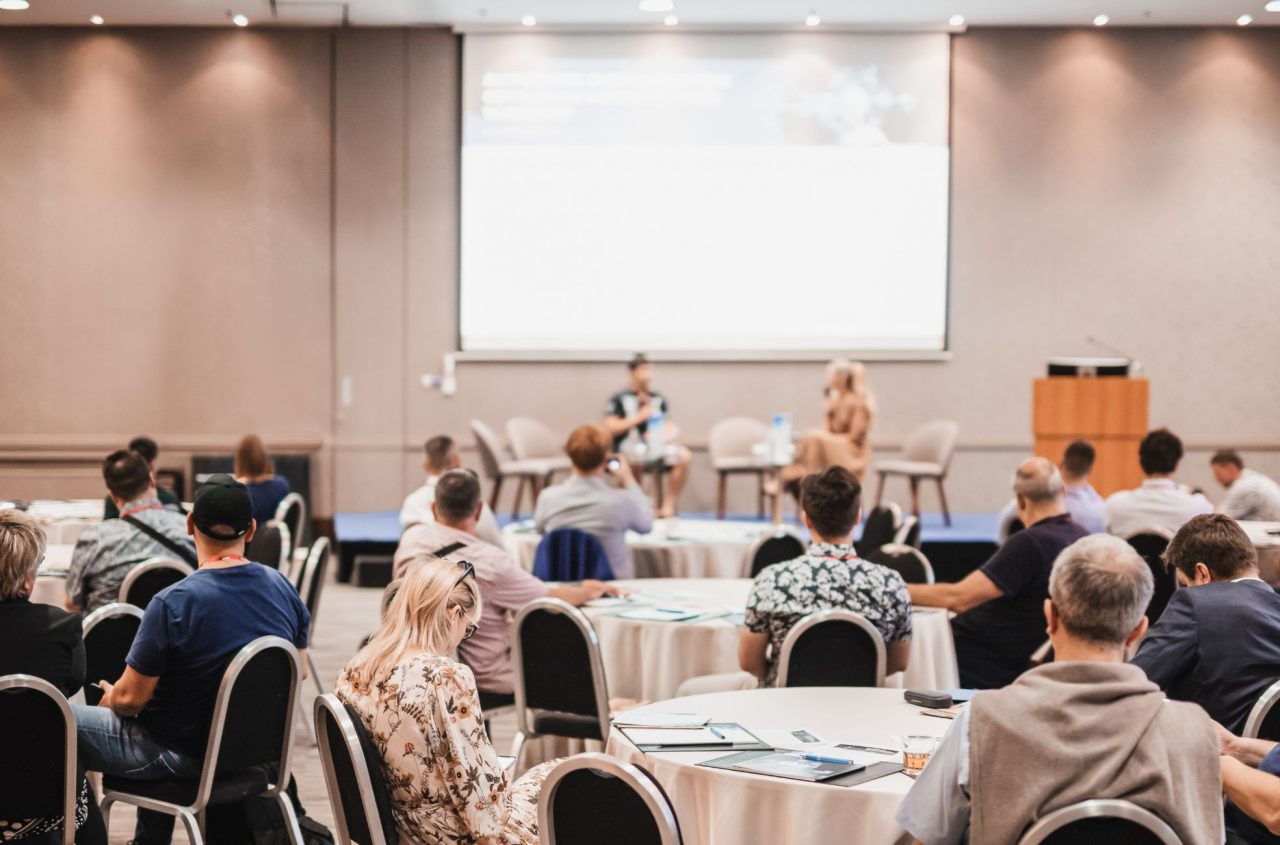 What Makes the Best Conference Theme - Onstage Entertainment